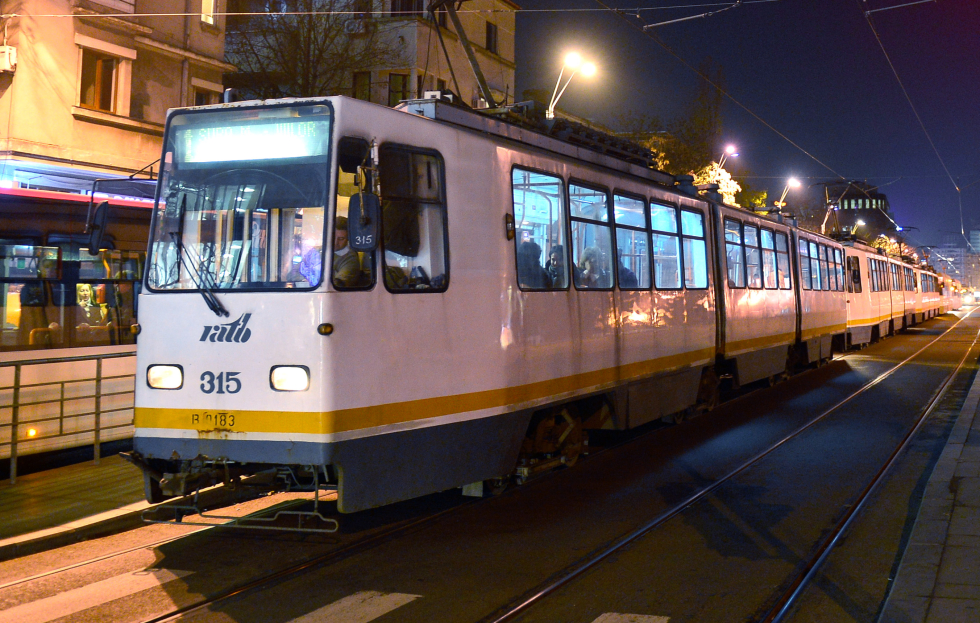 Capitala va avea tramvaie noi. Nicușor Dan a semnat contractul cu Astra ...