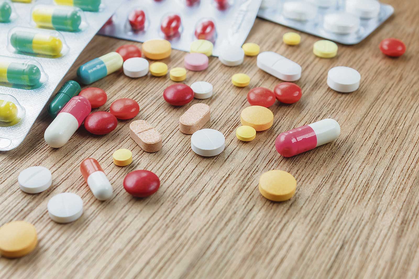 Lista medicamentelor care te pot lăsa fără permisul auto, modificată ...