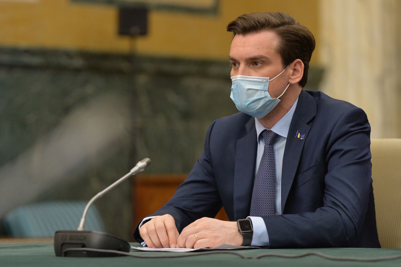 Premierul a delegat majoritatea atribuţiile de ministru interimar al ...