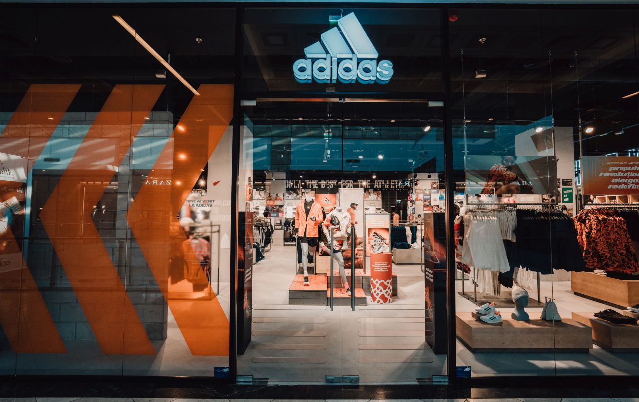 Adidas deschide al doilea cel mai mare concept store din România - New ...