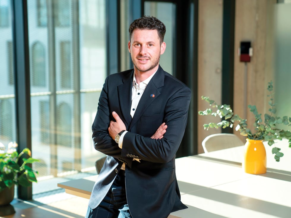 Povestea antreprenorului român cu businessuri în imobiliare și ...