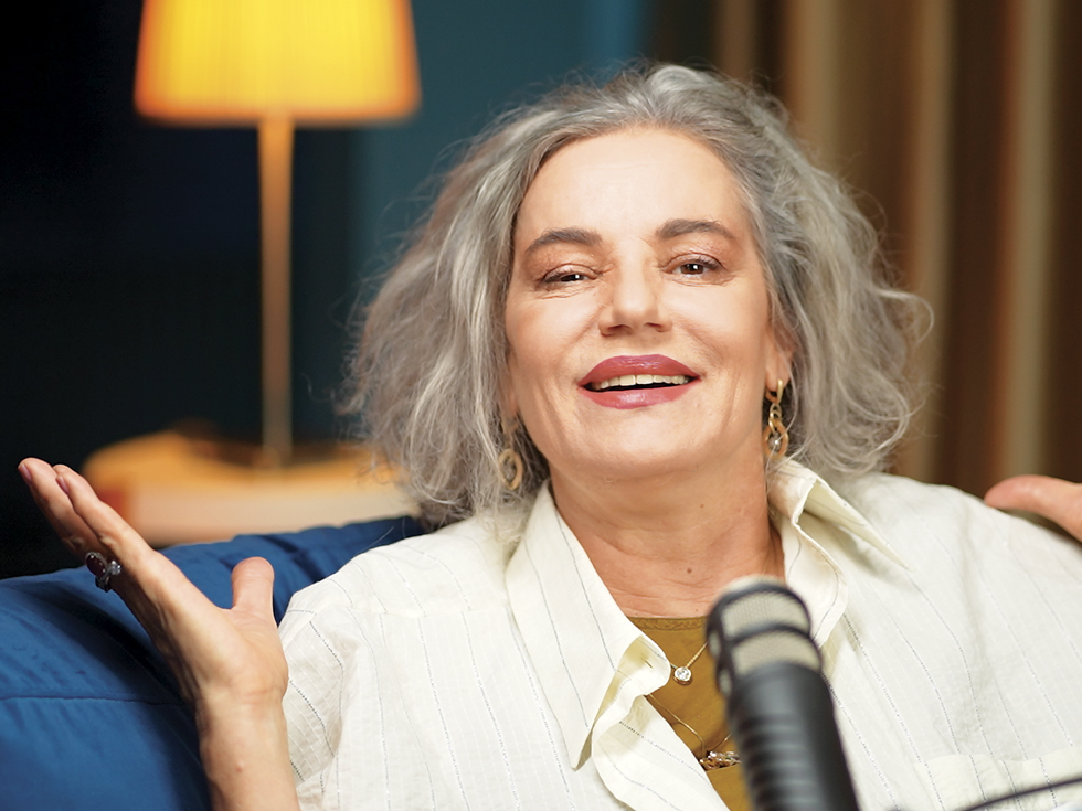 Actrița Maia Morgenstern ne vorbește, în stilul său unic, despre ...