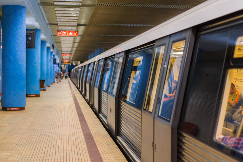 Metrorex semnează un contract de peste 1,6 miliarde de lei pentru ...
