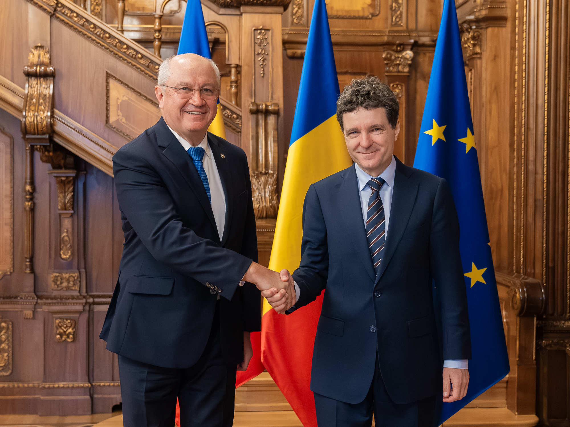 Premierul Republicii Moldova, Alexandru Munteanu, face prima sa vizită ...
